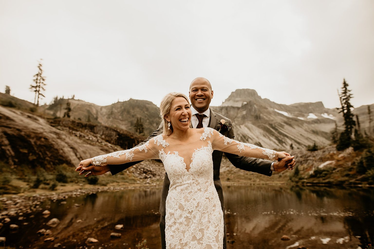Romantic Mount Baker Elopement at Picture Lake - breeannalasher.com