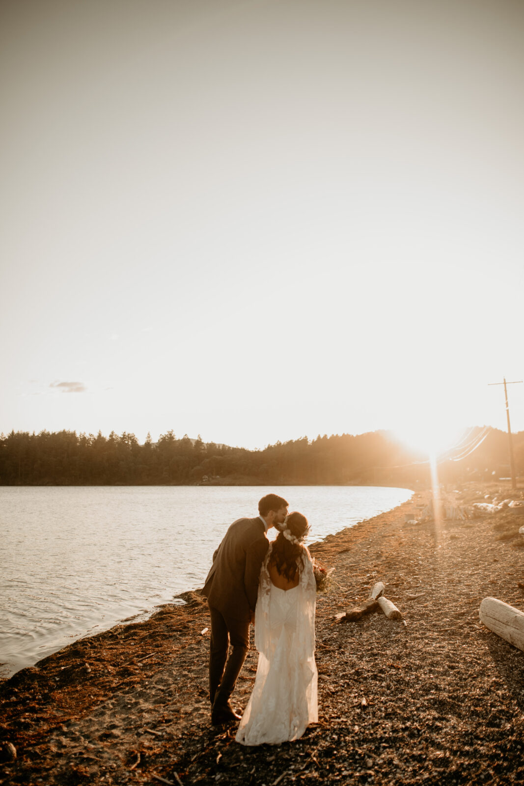 Ultimate San Juan Islands Elopement Guide - breeannalasher.com