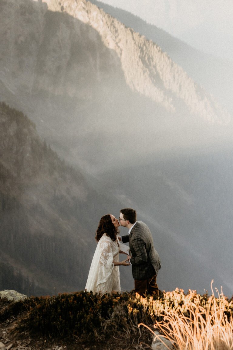 What is An Elopement? How They Differ From Big Weddings