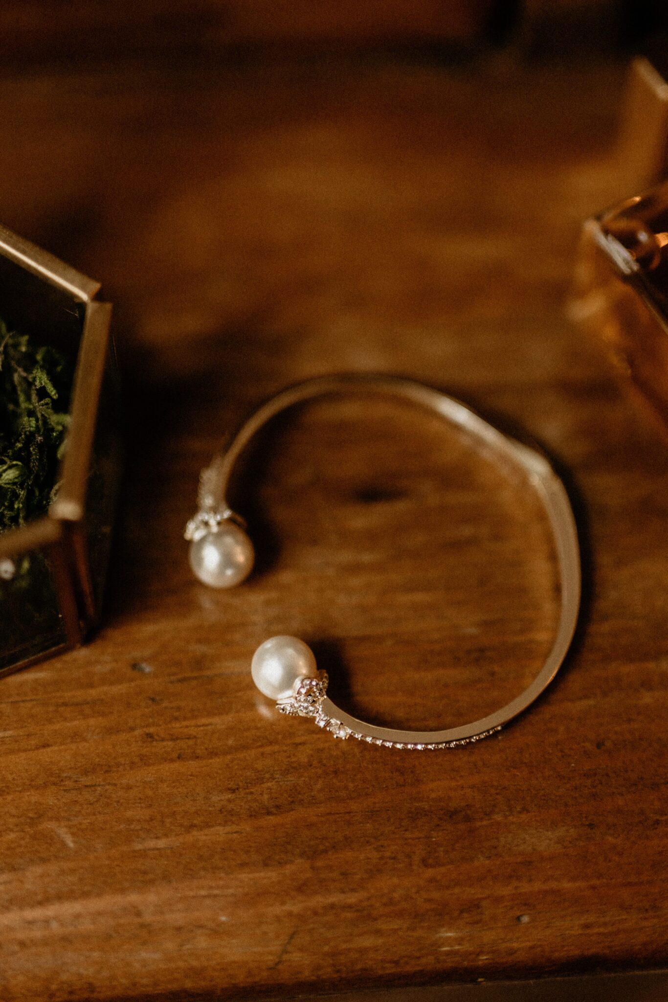 Andrea & Ricky's Woodsy Fall Elopement at TreeHouse Point